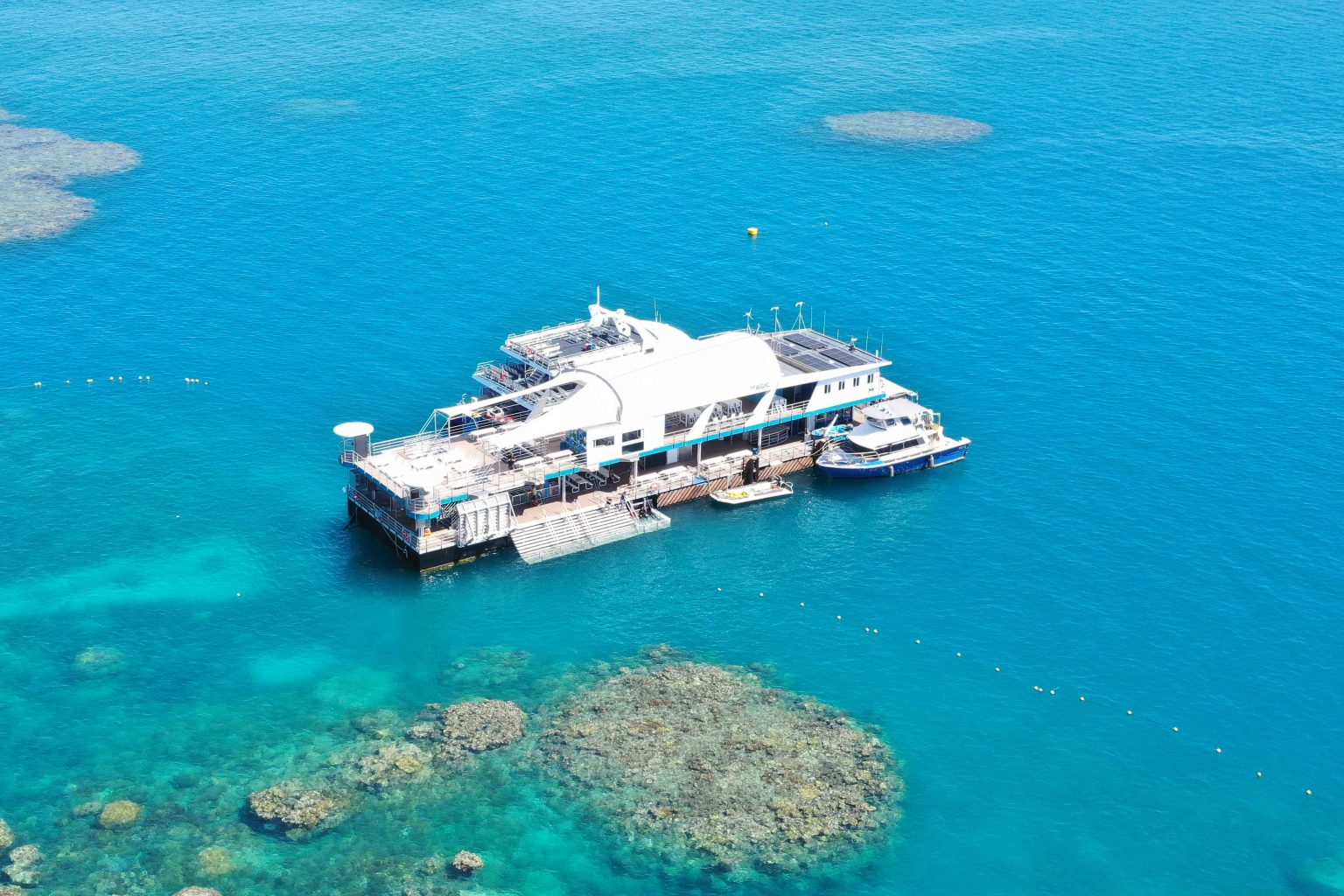 Reef Magic Pontoon | Escape the crowds | Great Barrier Reef